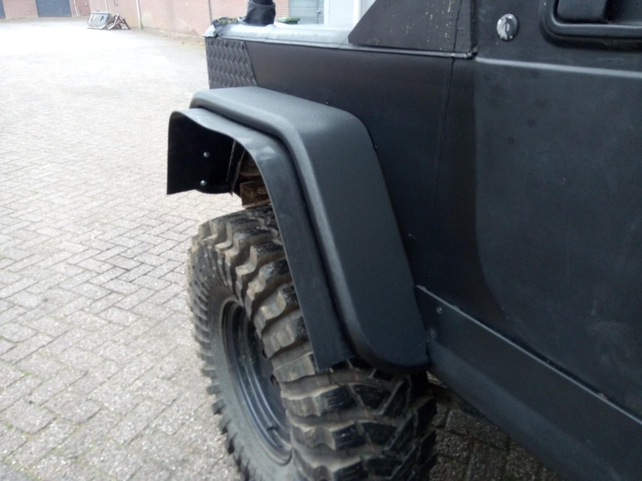 Jeep CJ7 6″ tube fender flares – Custom Offroad